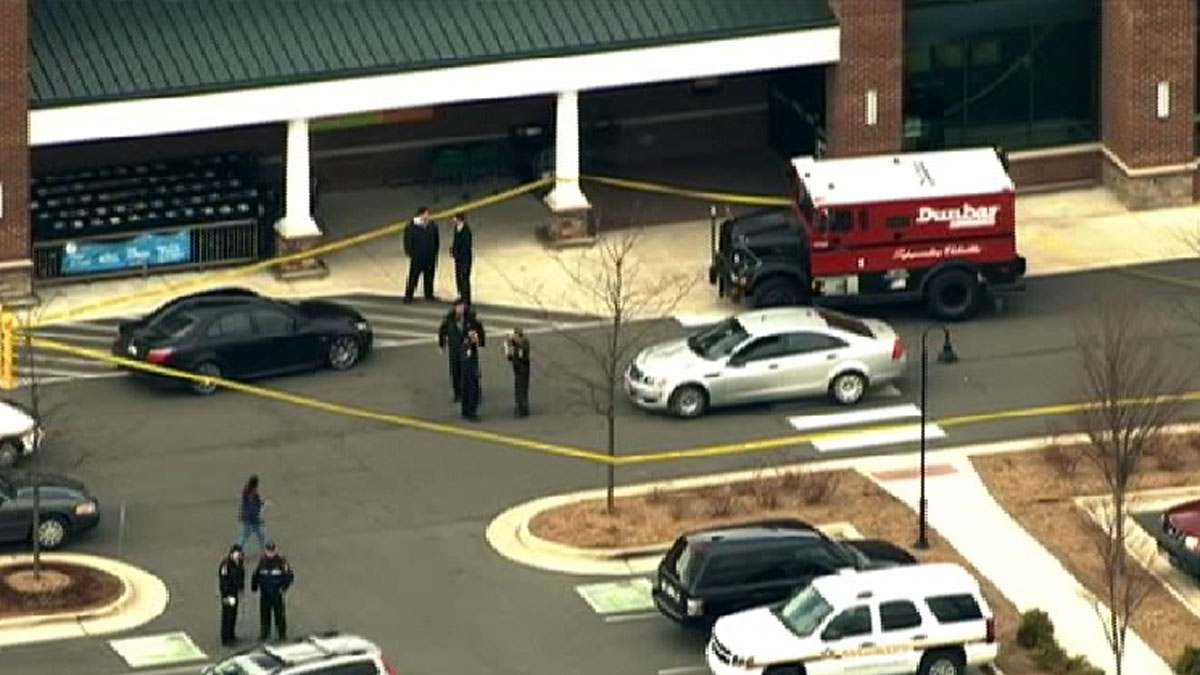 Attempted Robbery Suspect Shot By Driver Of Armored Car Nbc4 Washington