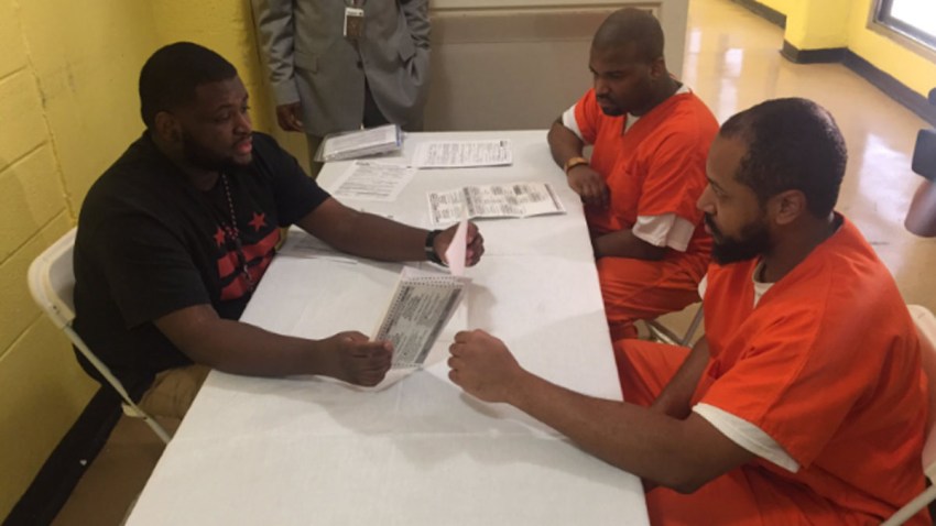 Non-Felon Prisoners Vote at DC Jail – NBC4 Washington