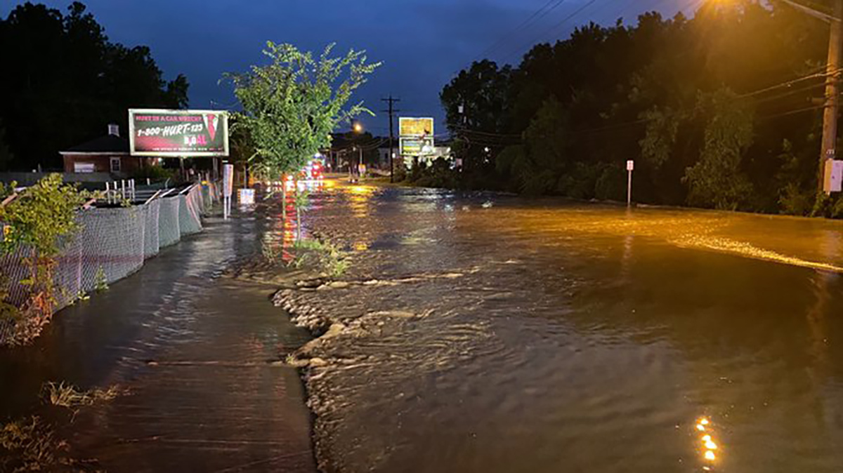 Thunderstorms Cut Power for Thousands; 2 Metro Stations Flooded – NBC4 ...