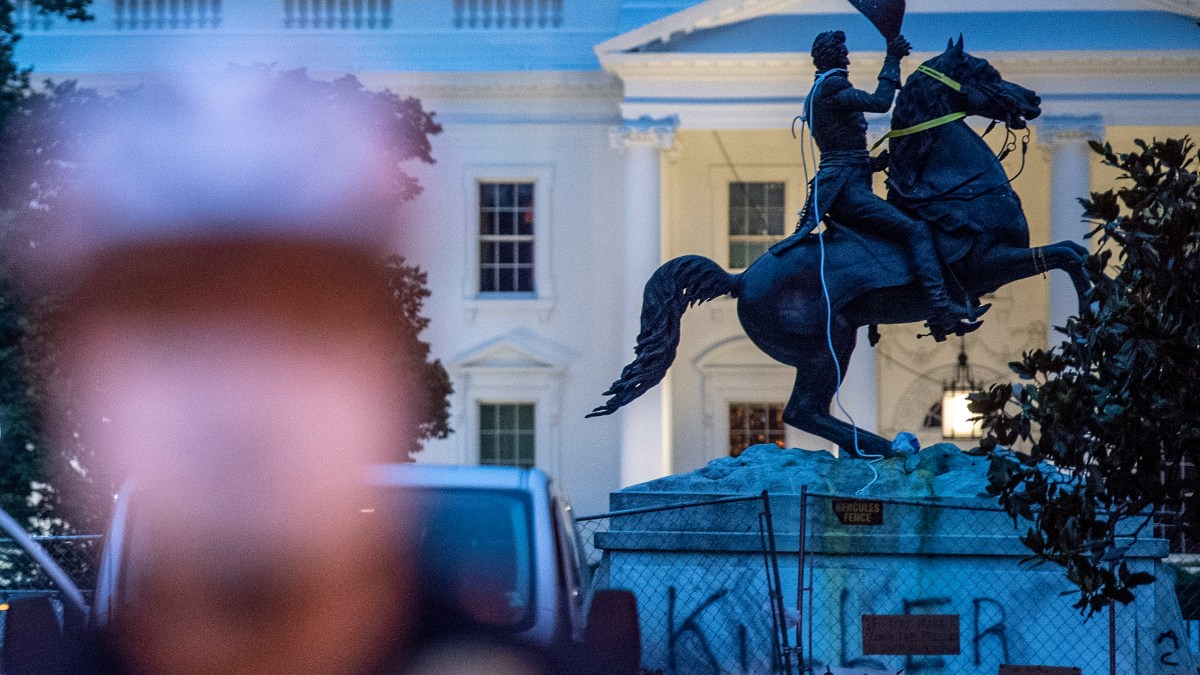 Police Block Protesters’ Attempt to Tear Down Andrew Jackson Statue in ...