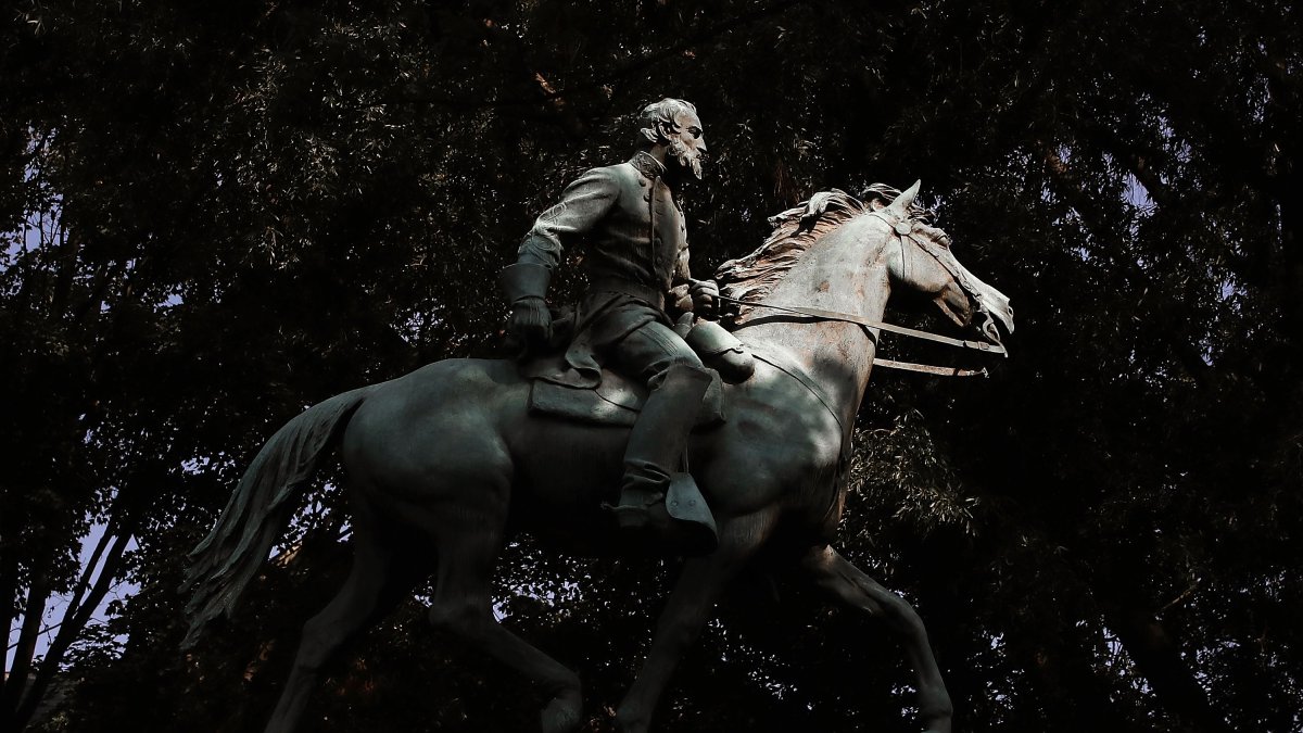 Police: Stonewall Jackson Statue Vandalized in Virginia – NBC4 Washington