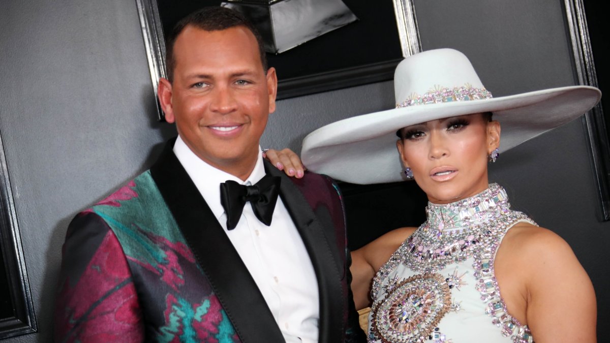 Report: Alex Rodriguez, Jennifer Lopez partner with billionaire in bid ...