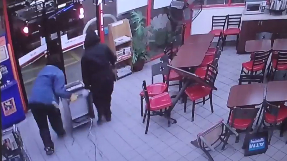 Surveillance Video Captures Suspects Stealing ATM – NBC4 Washington