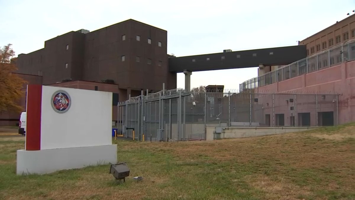 US Marshals Inspect DC Jail, Interview Capitol Insurrection Inmates ...