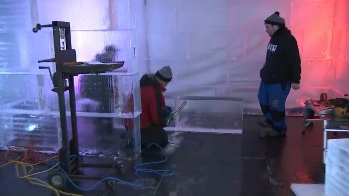 Ice Maze Opens Friday in Center City – NBC4 Washington