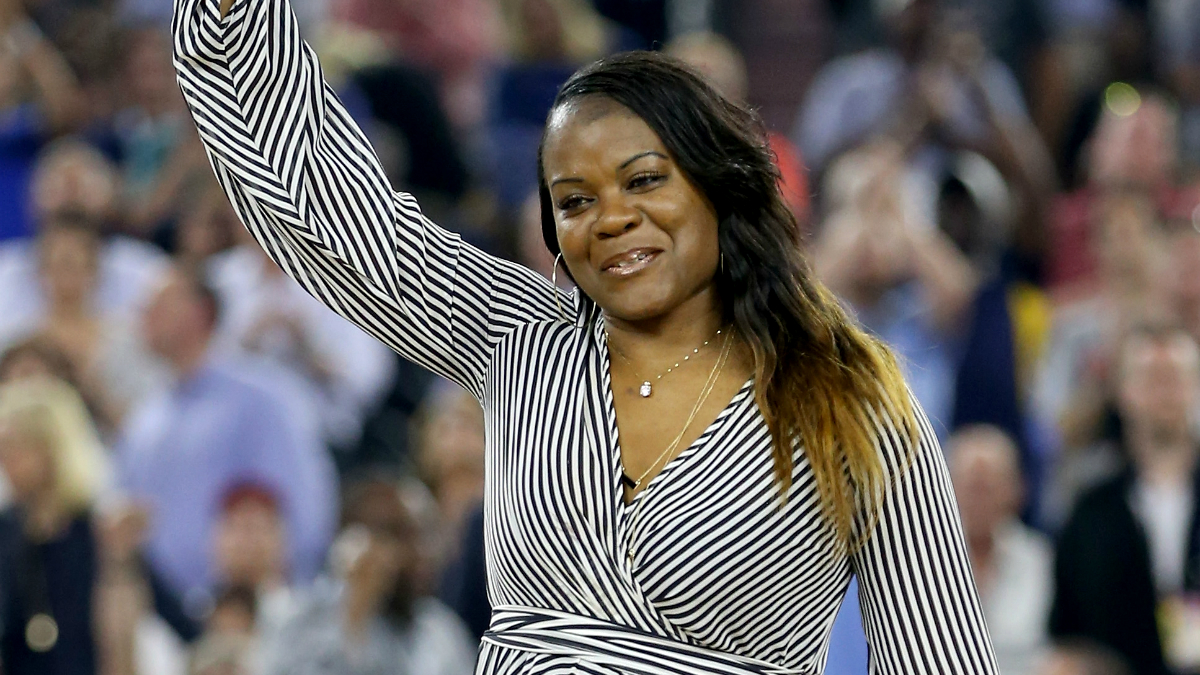 Loyola University Fires Women’s Basketball Coach Sheryl Swoopes Amid ...