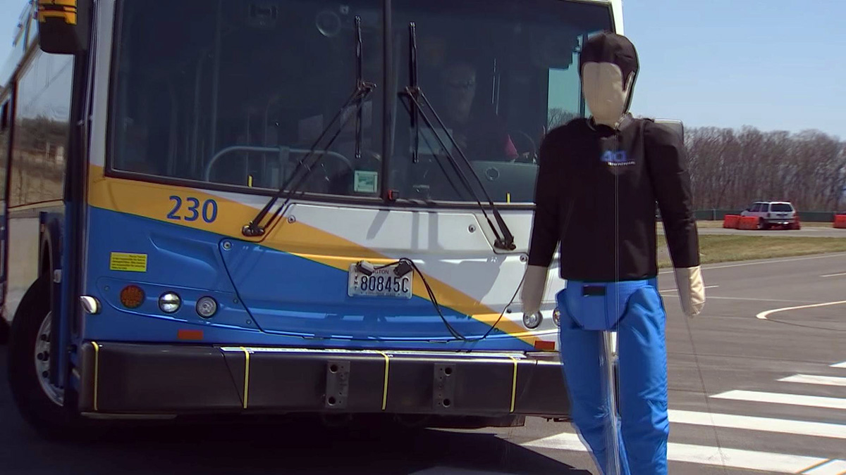 Public Buses Hit Almost 20 People Per Year in DC Area – NBC4 Washington