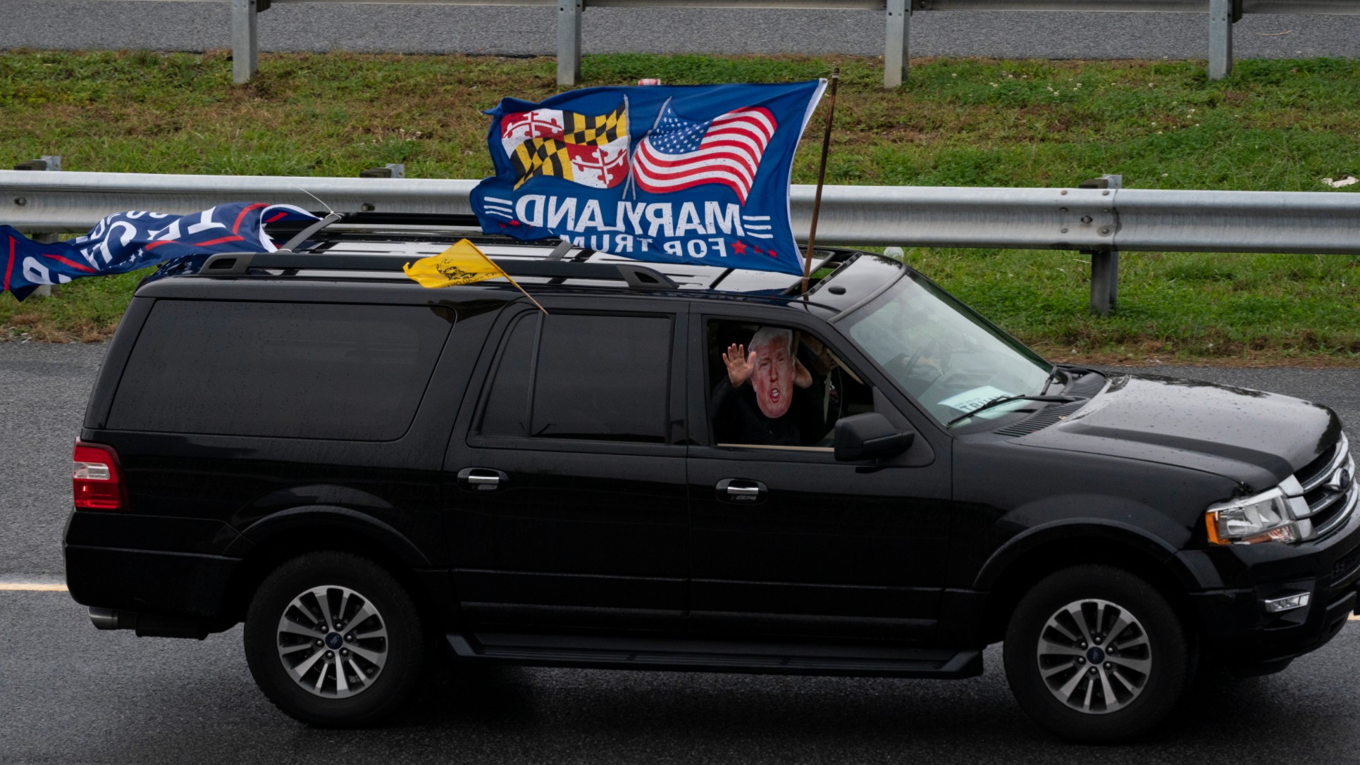 Photos: Pro-Trump Car Caravan Hits the Beltway – NBC4 Washington