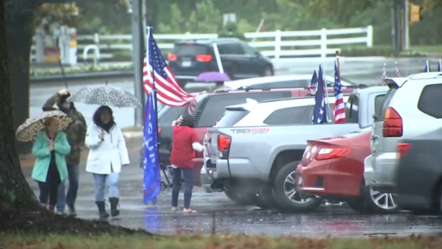 Photos: Pro-Trump Car Caravan Hits the Beltway – NBC4 Washington