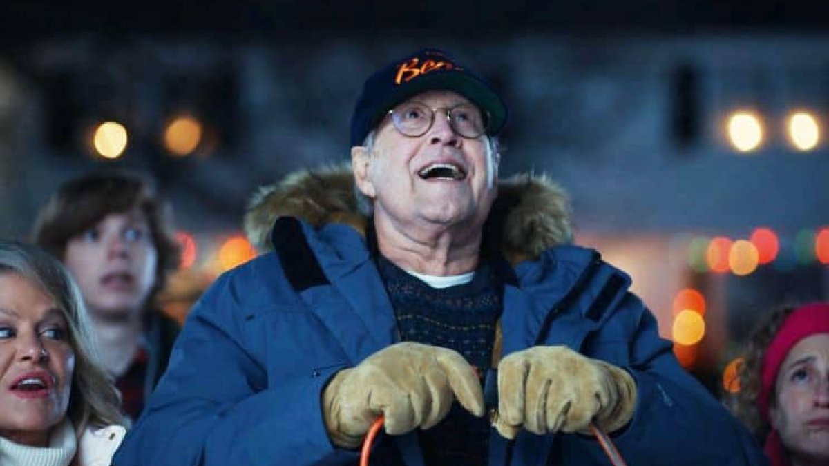 Chevy Chase Recreates ‘Christmas Vacation’ Scene in New Ford Mustang ...