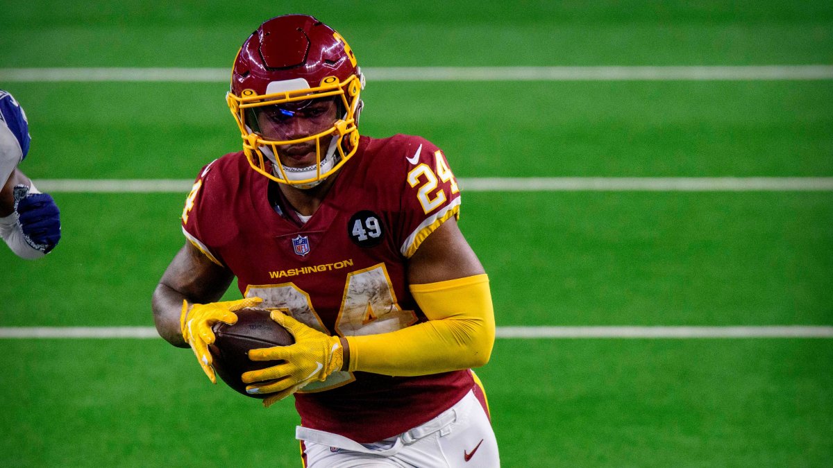 Antonio Gibson’s Running Back Skills ‘Night and Day’ From Rookie Year ...