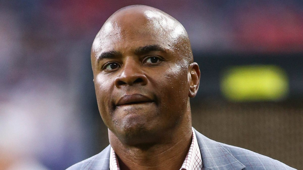 Report: Washington Interested in Former Texans GM Rick Smith to Lead ...