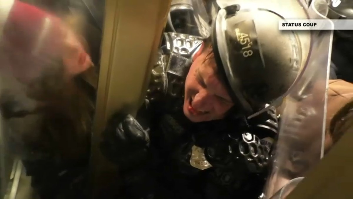 ‘It Was Brutal, Medieval-Style Combat’: DC Police Officers Describe Defending US Capitol – NBC4 ...