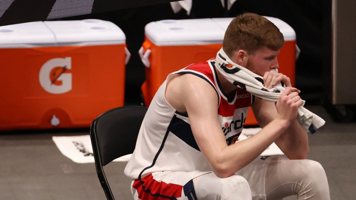 Davis Bertans Exits Wizards Vs. Hawks With Left Ankle Sprain – NBC4 ...