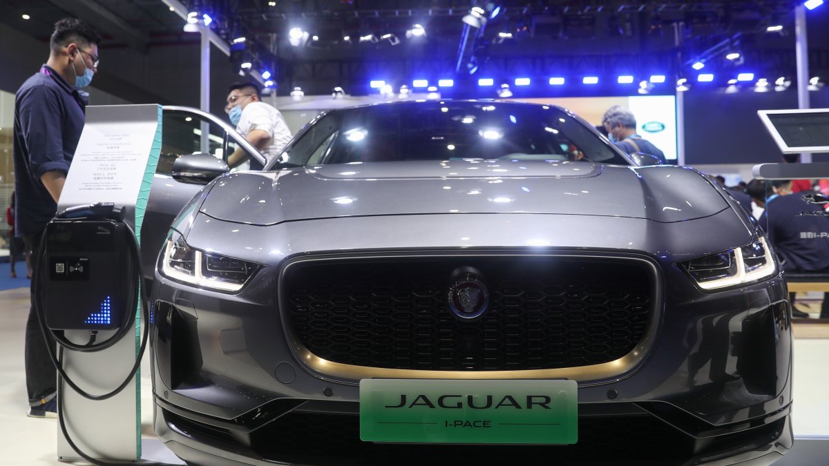 Luxury Car Brand Jaguar to Go All-Electric by 2025 – NBC4 Washington