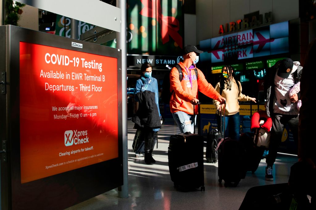 CDC: Fully Vaccinated People Can Travel in US Without Tests ...