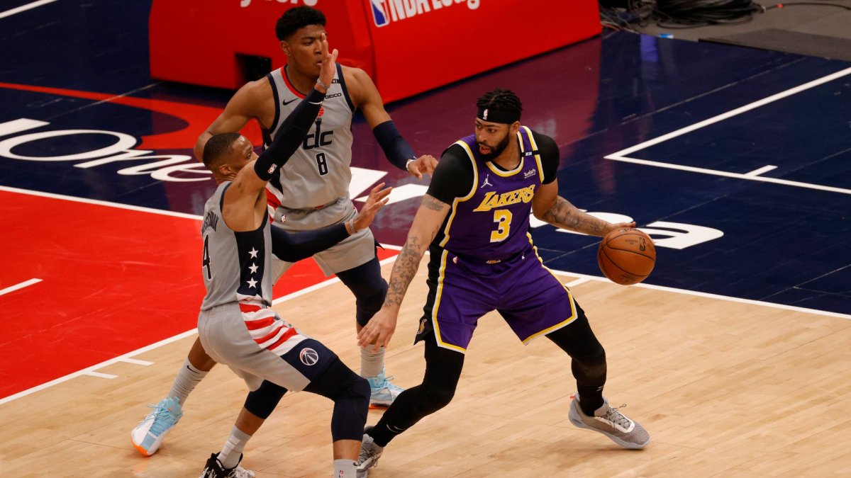 Wizards Put on a Show Against Lakers for 11th Win in Last 13 Games ...