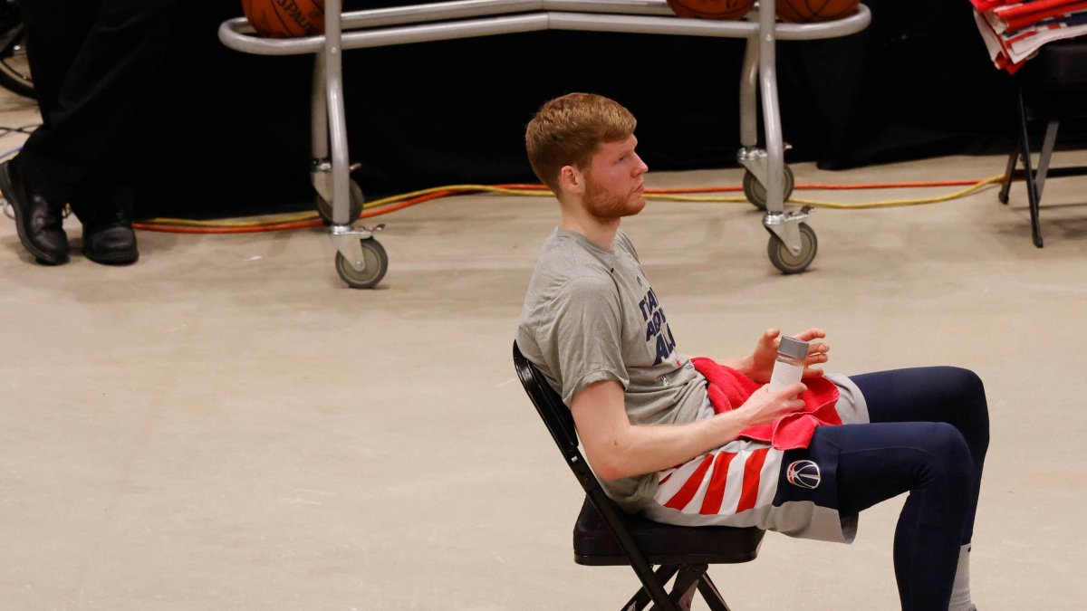 Davis Bertans Exits Wizards’ Game 4 With Same Injury He Had Months Ago ...