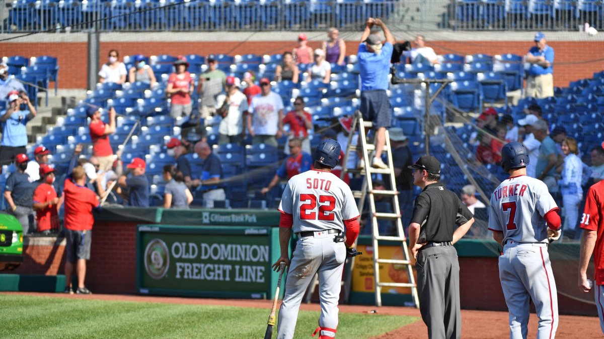 SEE IT: Netting at Citizens Bank Park Collapses During Nationals ...