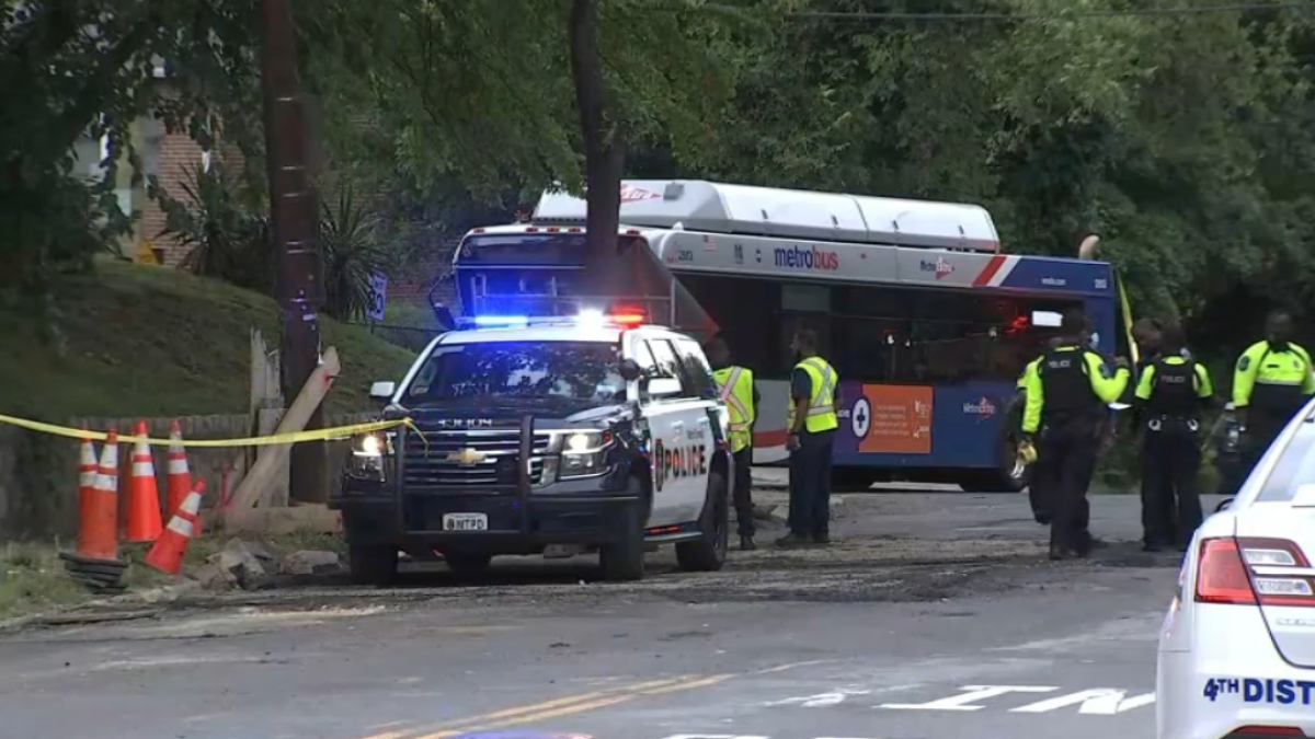 Metrobus Crash Leaves Several Hurt In Northeast DC Today – NBC4 Washington