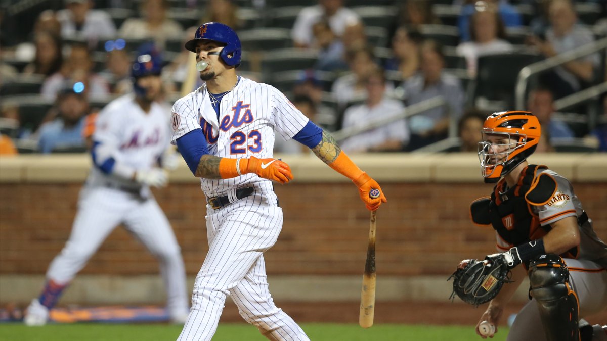 New York Mets’ Javy Baez Takes All-Time Bad Swing Vs. San Francisco ...