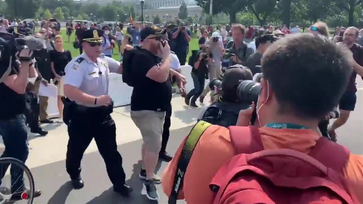 Police Break Conflict Between Protesters at Justice for J6 Rally – NBC4 ...