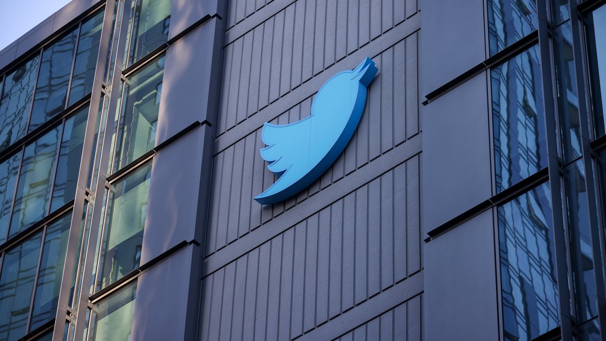 Twitter Rolls Out Redesigned Misinformation Warning Labels – NBC4 ...