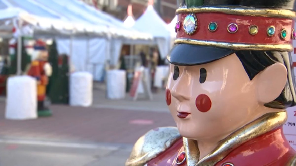 DC’s Downtown Holiday Market Now Open for the Season – NBC4 Washington