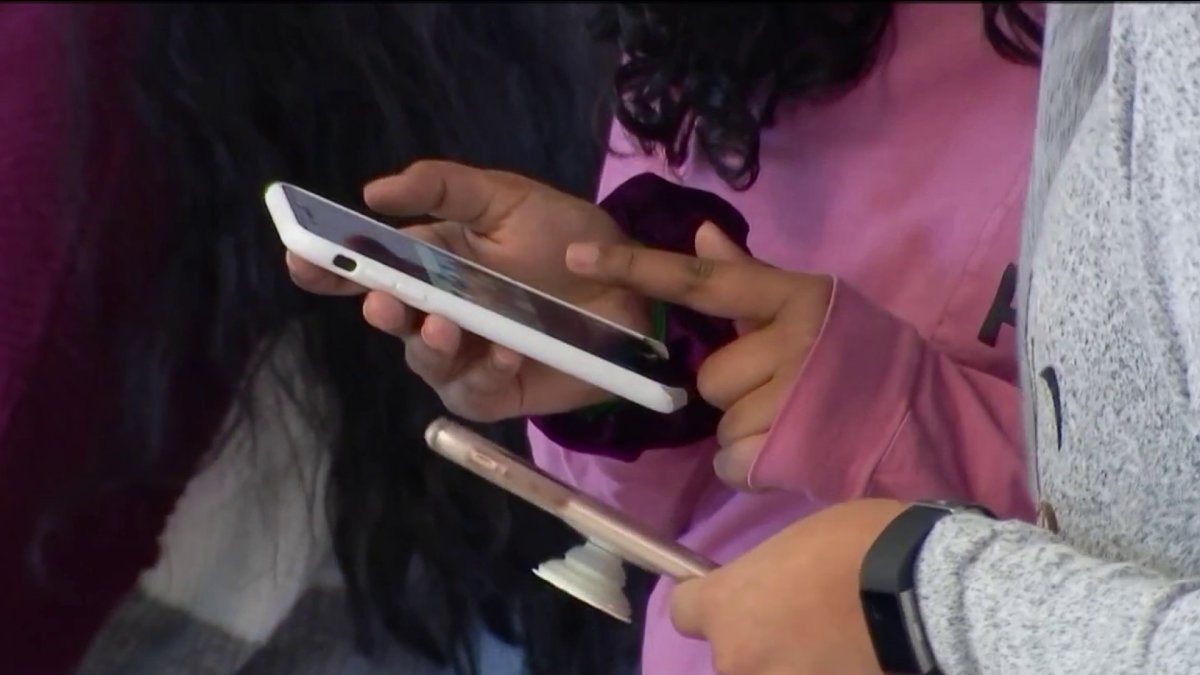‘Card Cracking’ on the Rise; What You Need to Know – NBC4 Washington