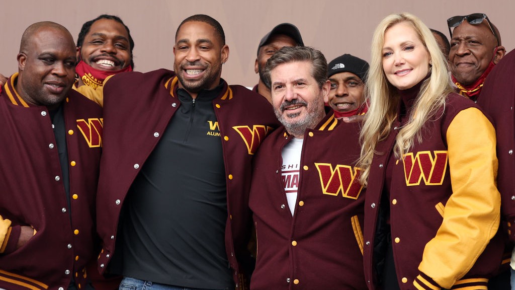 Photos: See the Washington Commanders’ New Uniforms, Logo – NBC4 Washington