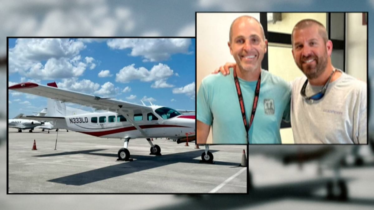 Air Traffic Controller Describes Helping Inexperienced Passenger Land ...