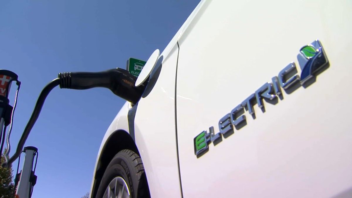 Electric Vehicle Owner Describes ‘Charging Anxiety’ in DC – NBC4 Washington
