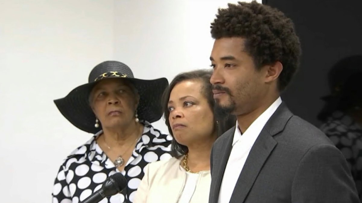 ‘Walking While Black’: DC Man Sues Park Police for $1M After Arrest ...