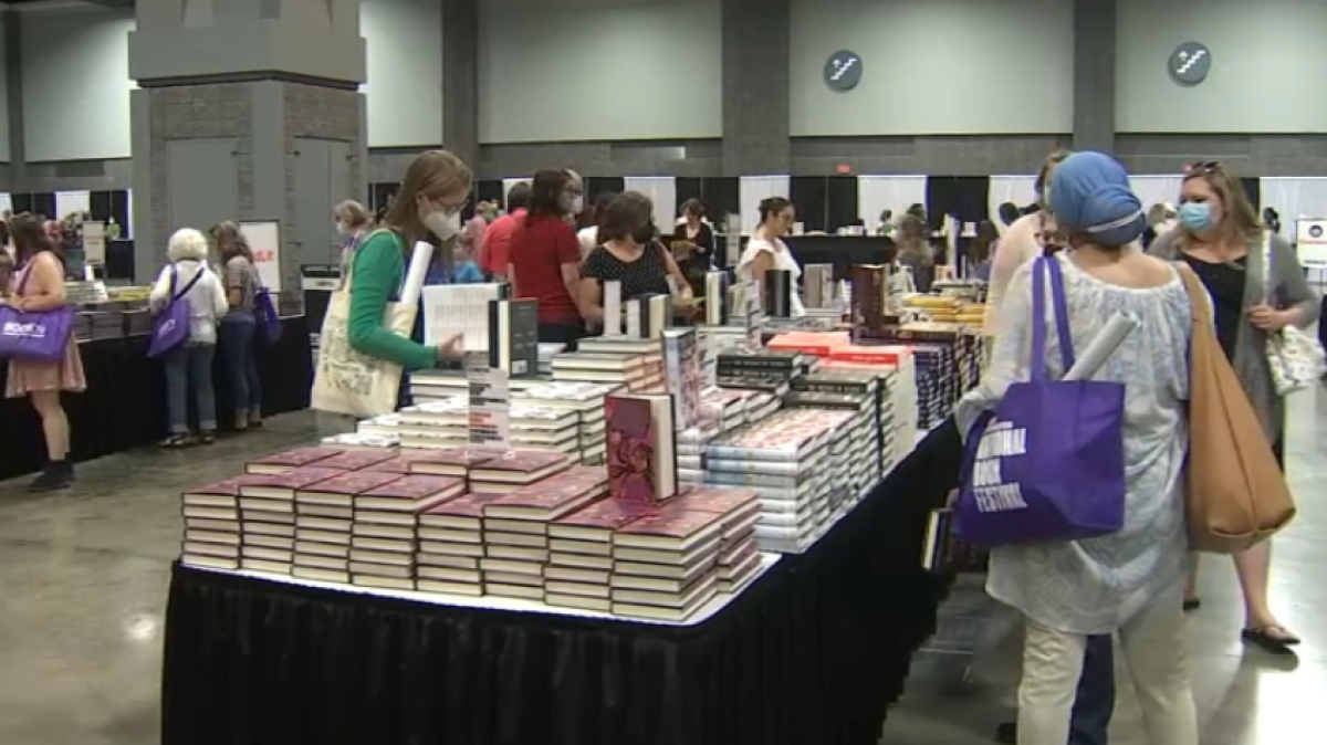 Families Turn Out for National Book Festival in DC – NBC4 Washington