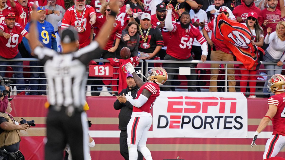 NFL Twitter Erupts After Deebo Samuel’s Ridiculous 57-Yard Touchdown ...