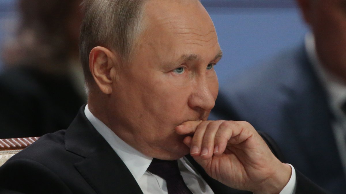 Vladimir Putin Declares Martial Law in Illegally Annexed Regions of Ukraine – NBC4 Washington