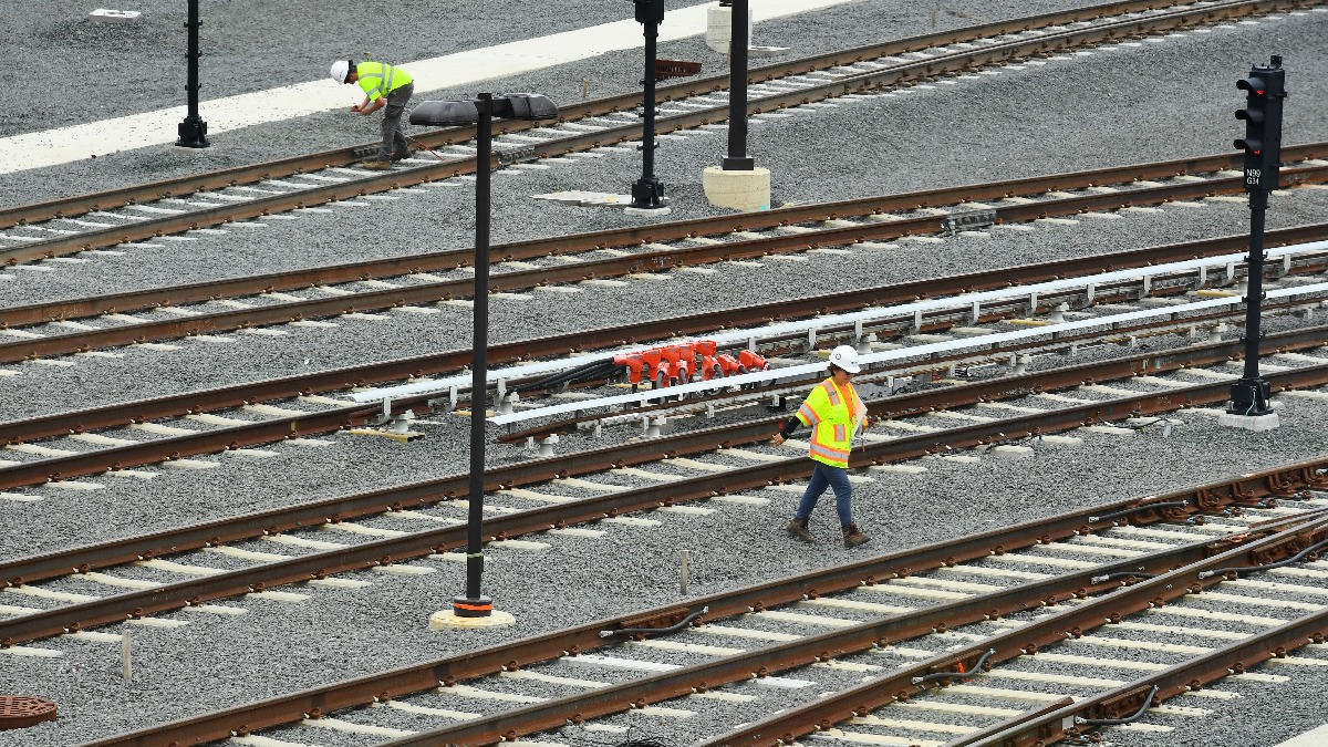 Metro Silver Line Extension: Ready to Open, But Not Enough Trains ...