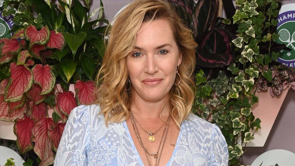 Kate Winslet Donates $20,000 to Help Cover Energy Bill for 12-Year-Old ...