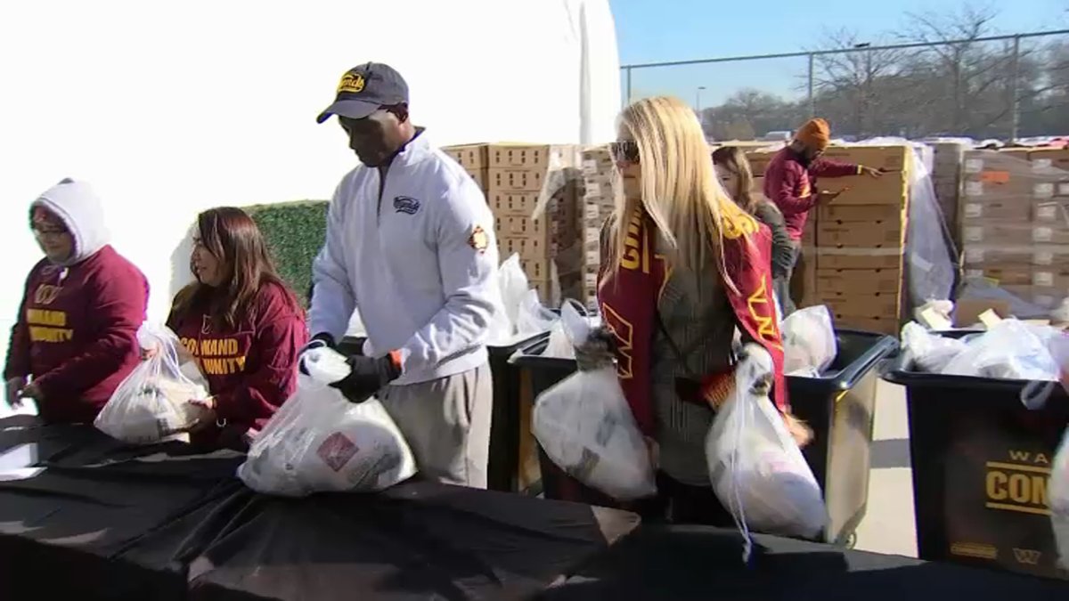 Washington Commanders Host Holiday Food Distribution – NBC4 Washington