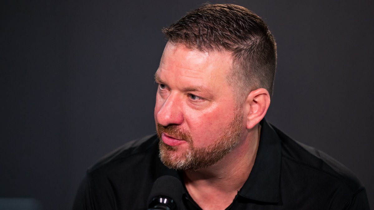 Texas Coach Chris Beard’s Fiancee Says He Didn’t Strangle Her – NBC4 ...