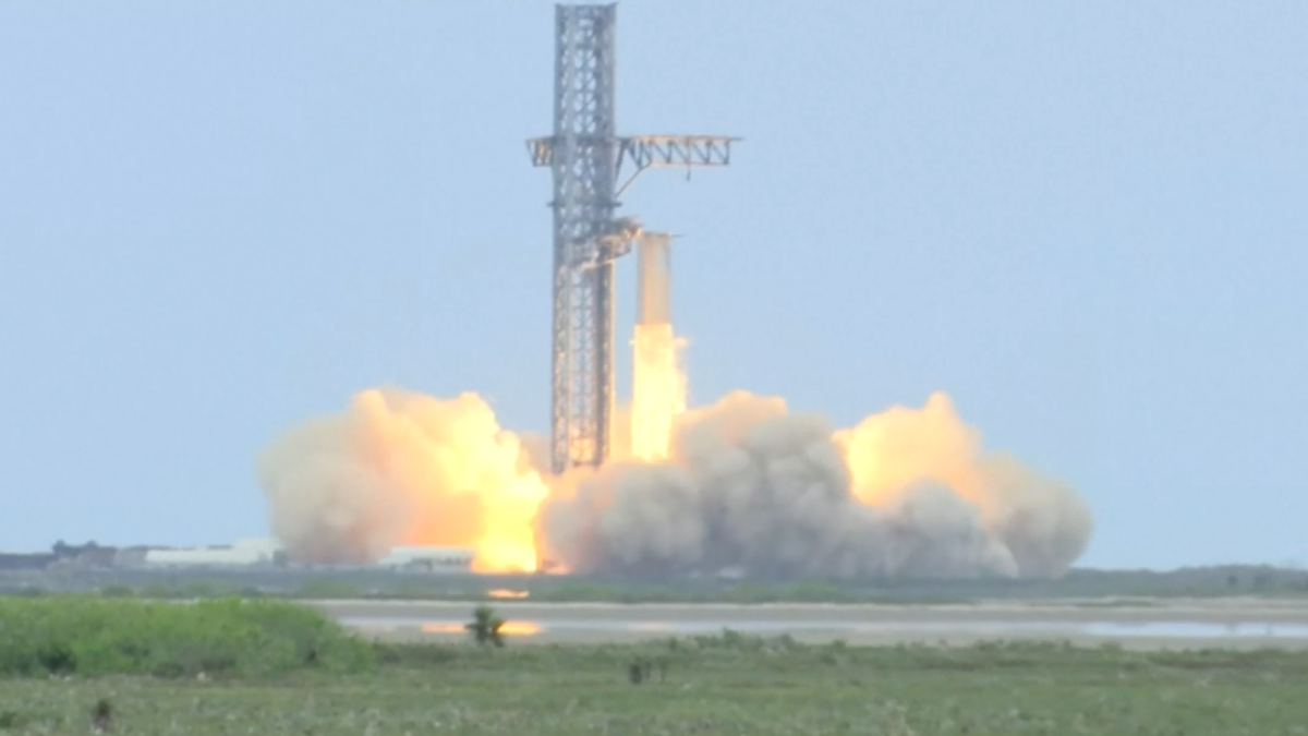 SpaceX Test Fires 31 Engines on Starship Booster – NBC4 Washington SpaceX Test Fires 31 Engines on Starship Booster – NBC4 Washington