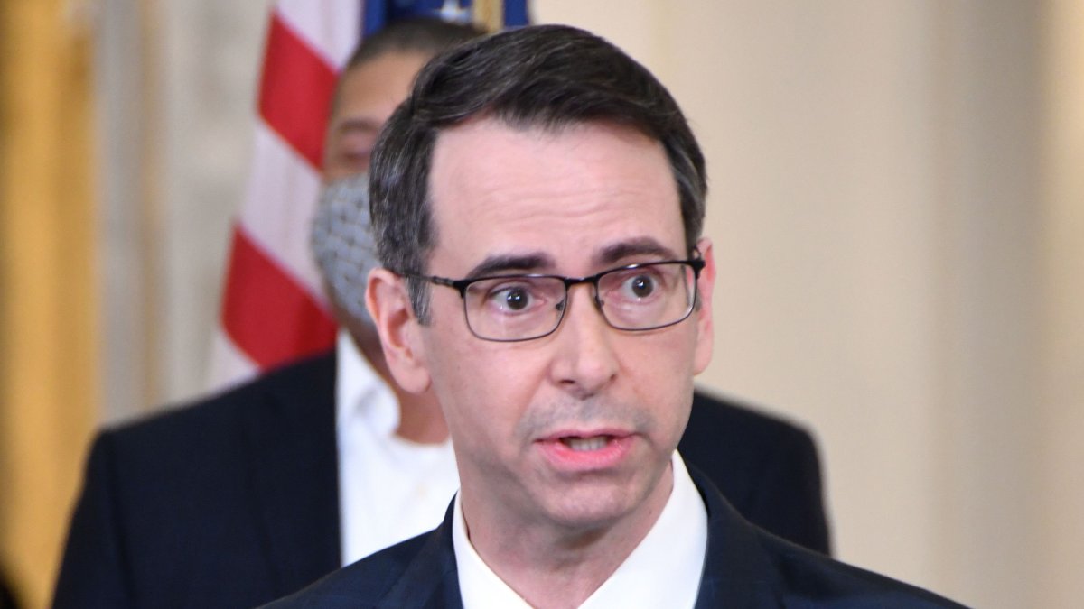 FBI Raids Home of Larry Hogan’s Ex-Chief of Staff Roy McGrath – NBC4 ...