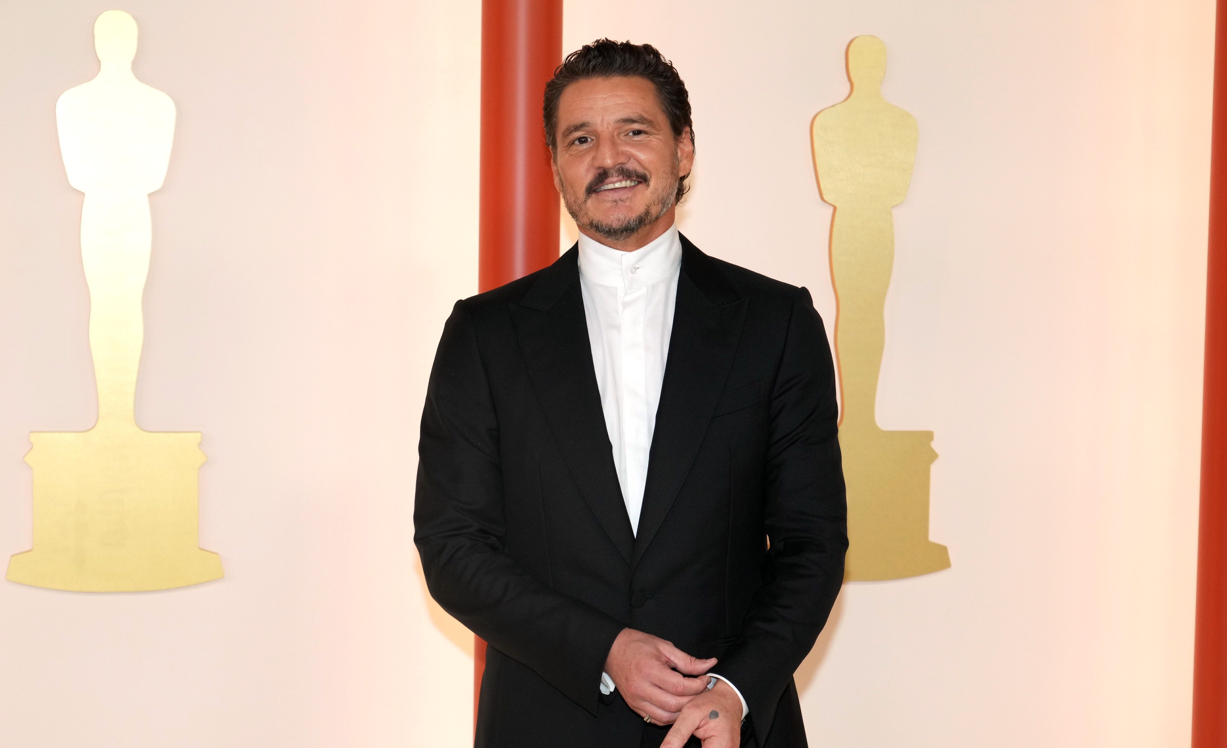 Why Pedro Pascal Eating A Sandwich Is The Internet's Favorite New ...