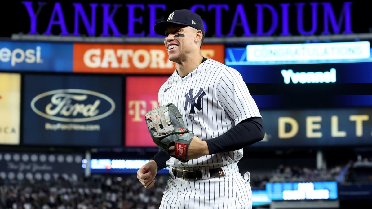 Watch: Aaron Judge Robs Shohei Ohtani of Home Run With Epic Catch ...