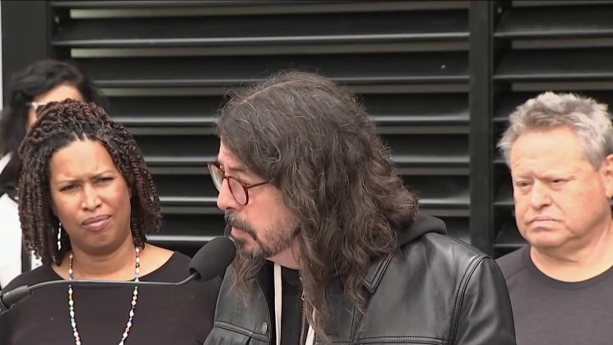 Atlantis Nightclub Opens, With Help From Foo Fighters’ Dave Grohl ...