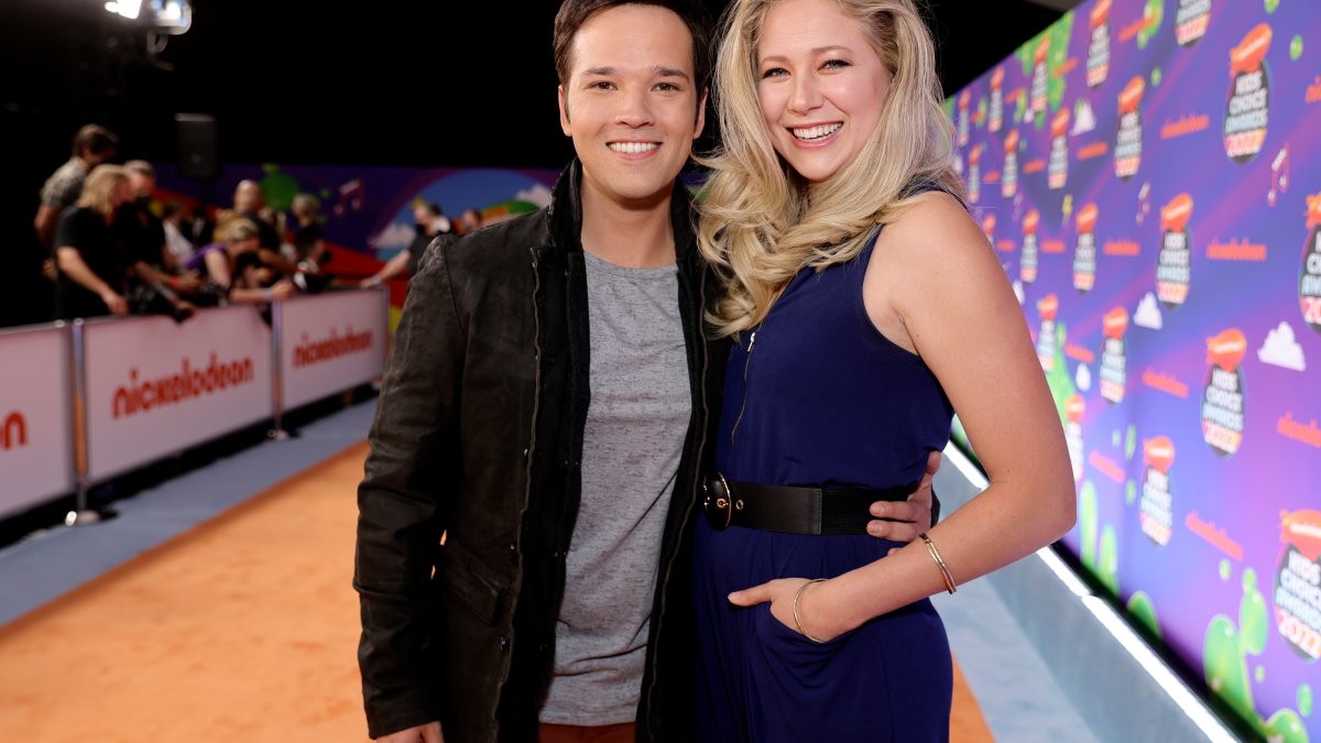 ‘iCarly's' Nathan Kress welcomes baby No. 3 with wife London - TrendRadars