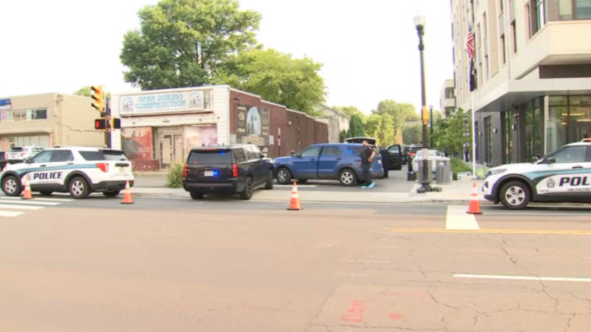 Woman found stabbed to death in Arlington apartment building – NBC4 ...
