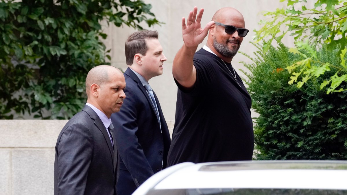 Officers who defended Capitol in court for Trump’s hearing – NBC4 ...