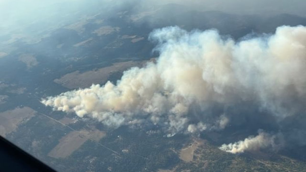 Wave of wildfires sweep Washington state, forcing thousands to evacuate ...