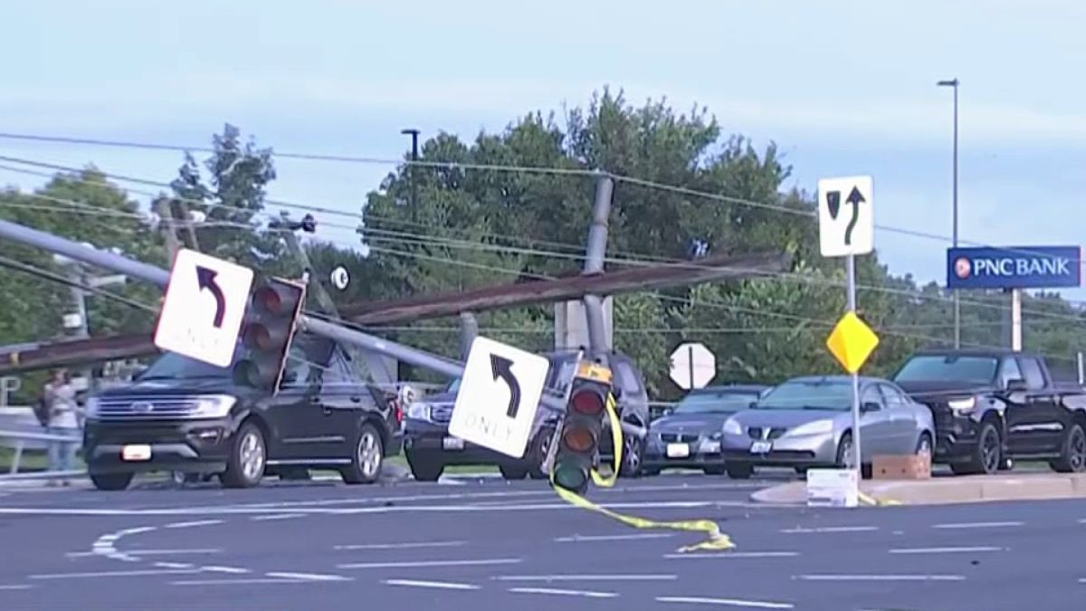Fallen power lines trap drivers in cars for hours in Carroll County ...